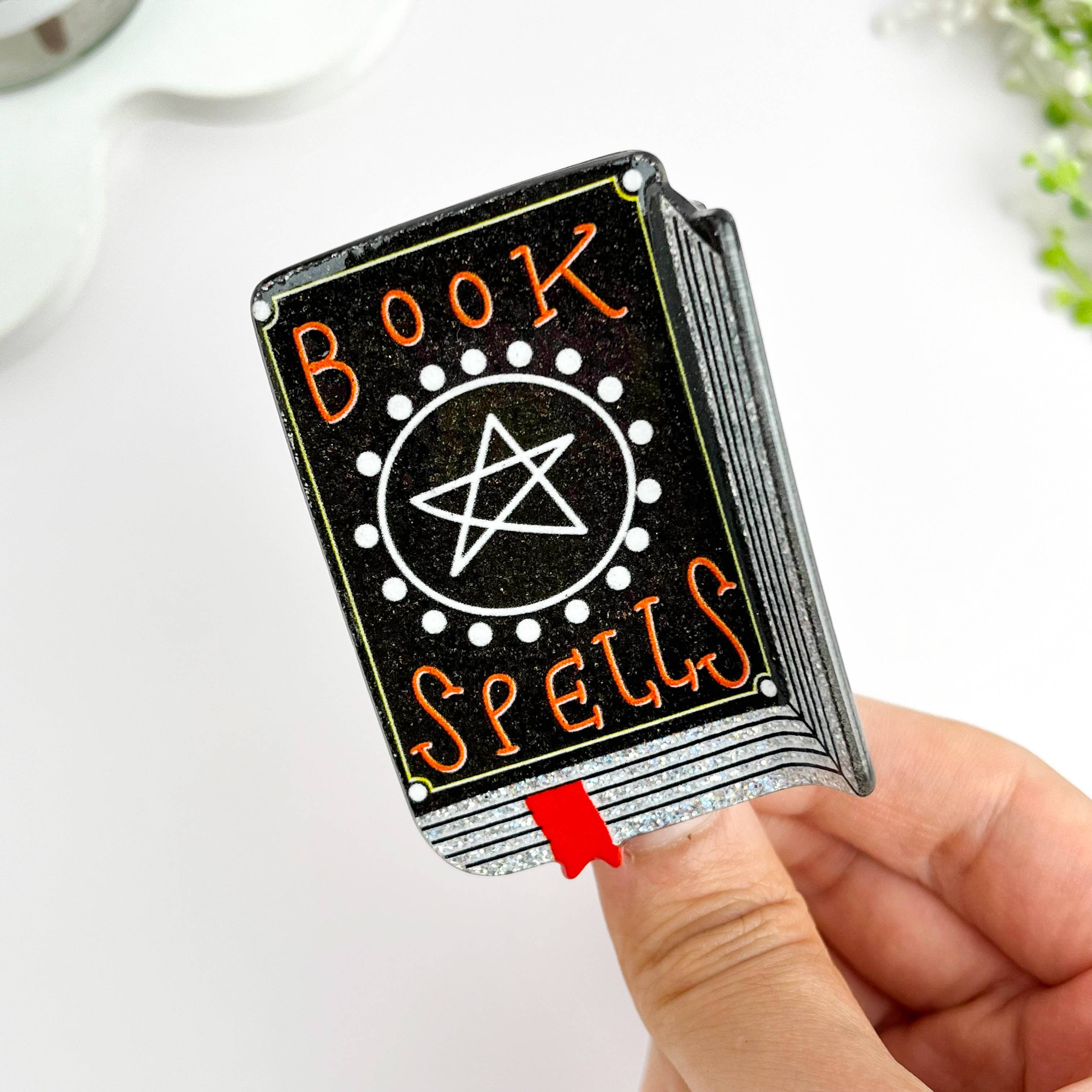 Spell Book Claw Clip – Midnight Reads